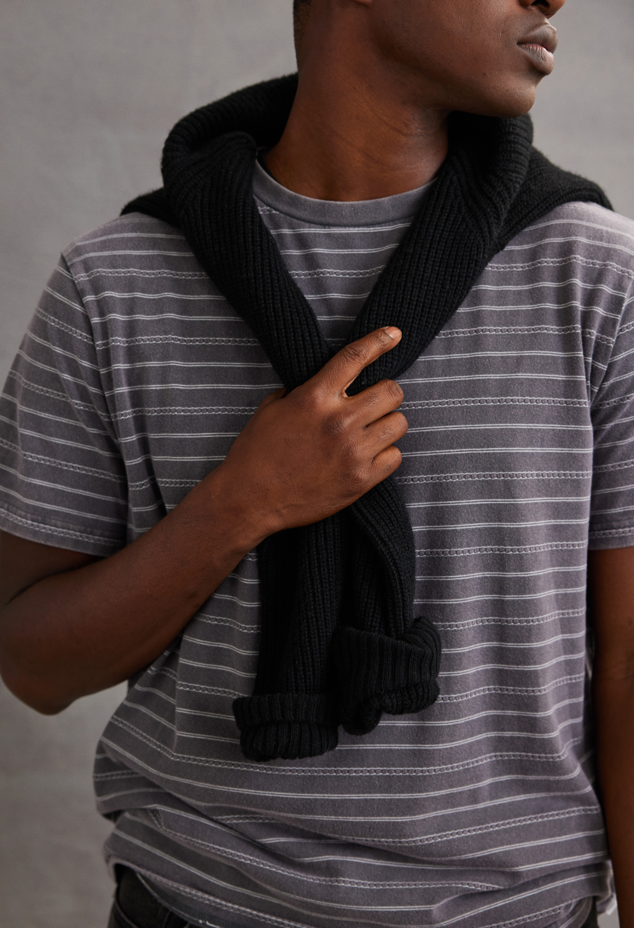 How To Wear Men’s Oversized Tees & Tops - American Eagle Style ...
